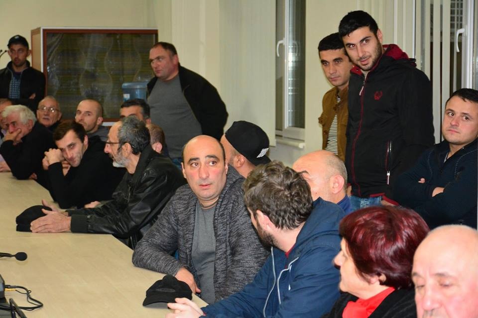 Georgian glass workers create their union after beatings | IndustriALL
