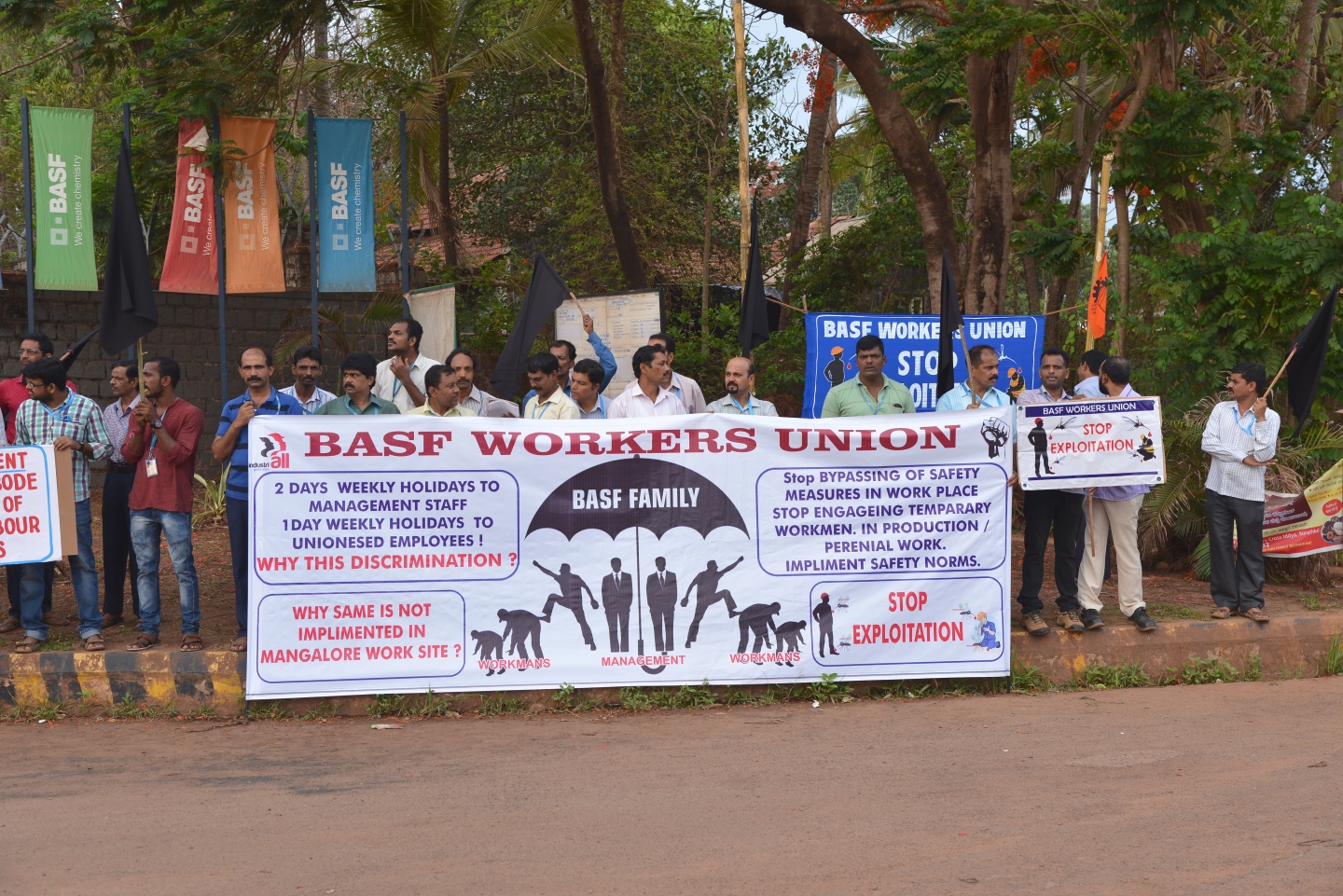 BASF workers protest in India | IndustriALL