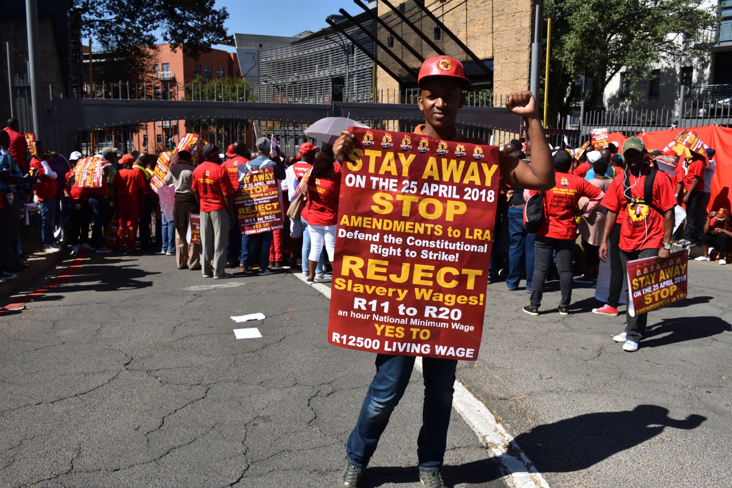 South Africa: Union protests Glencore malpractices | IndustriALL
