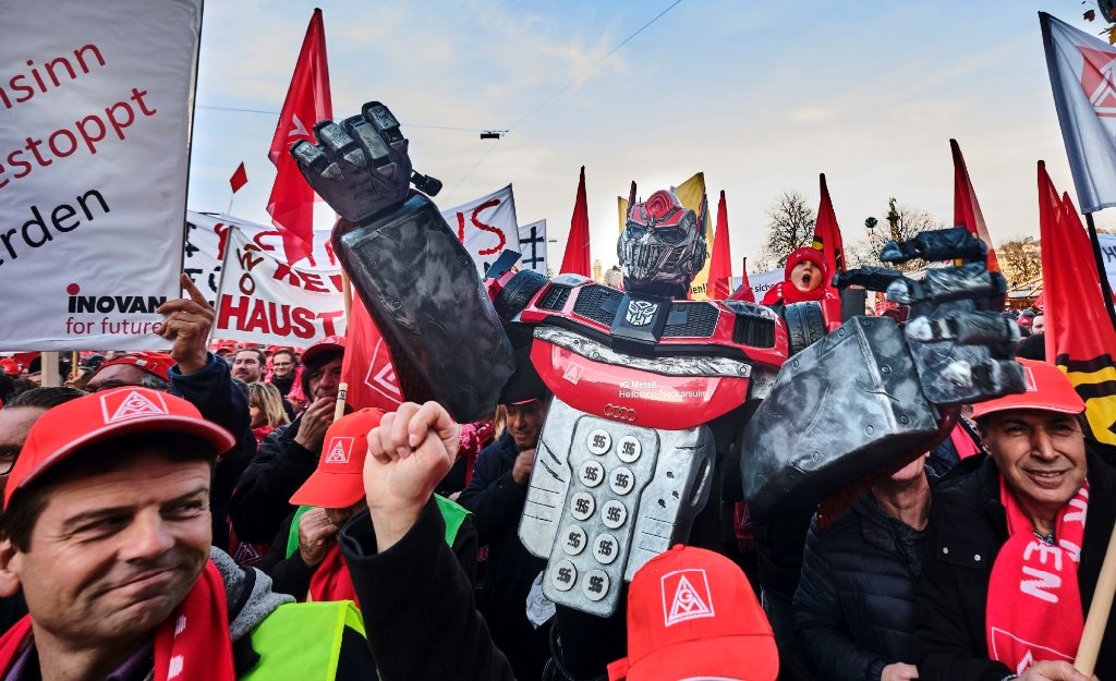 German auto workers demand Just Transition | IndustriALL
