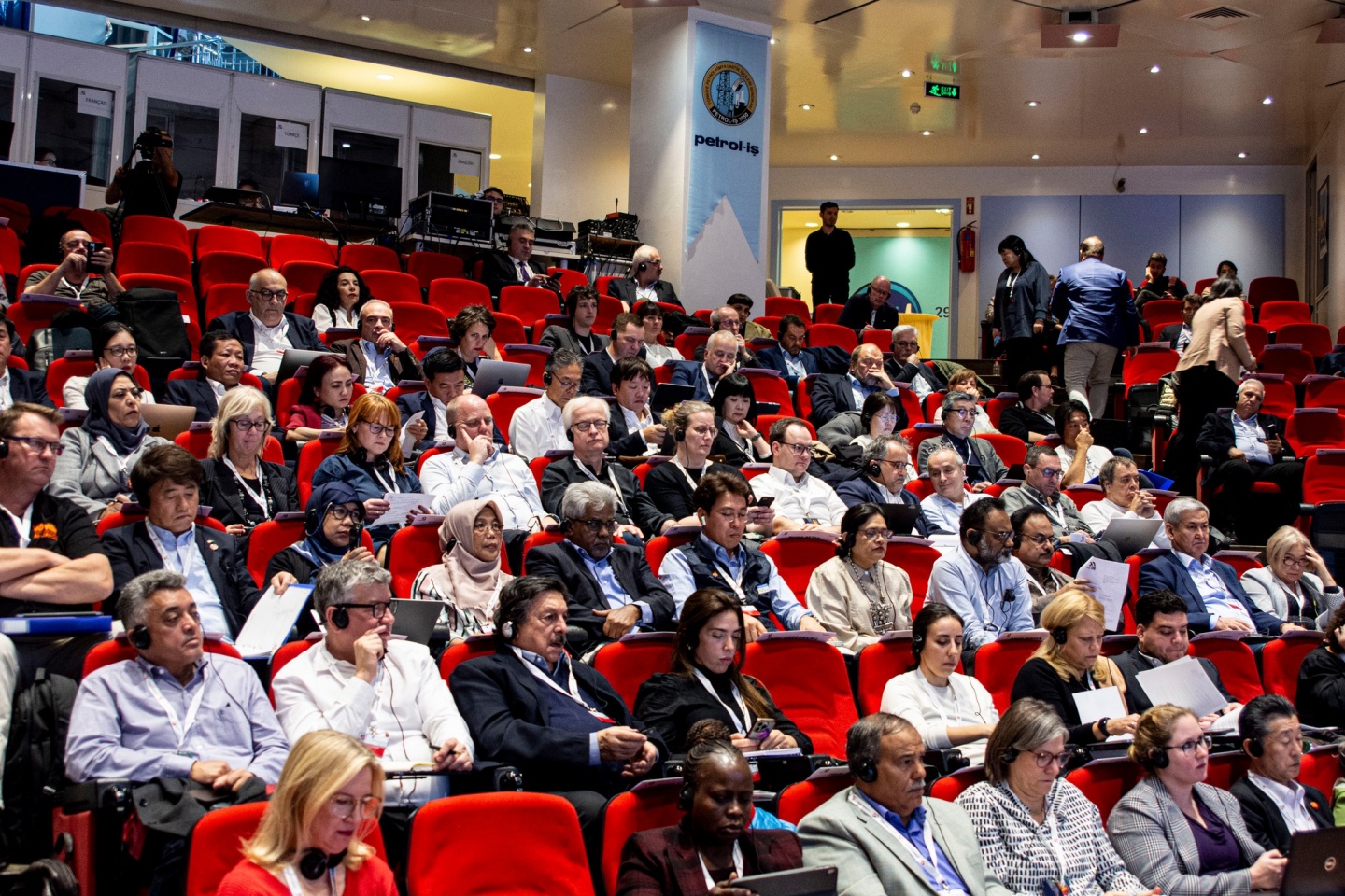 Global solidarity takes centre stage at IndustriALL's Executive ...