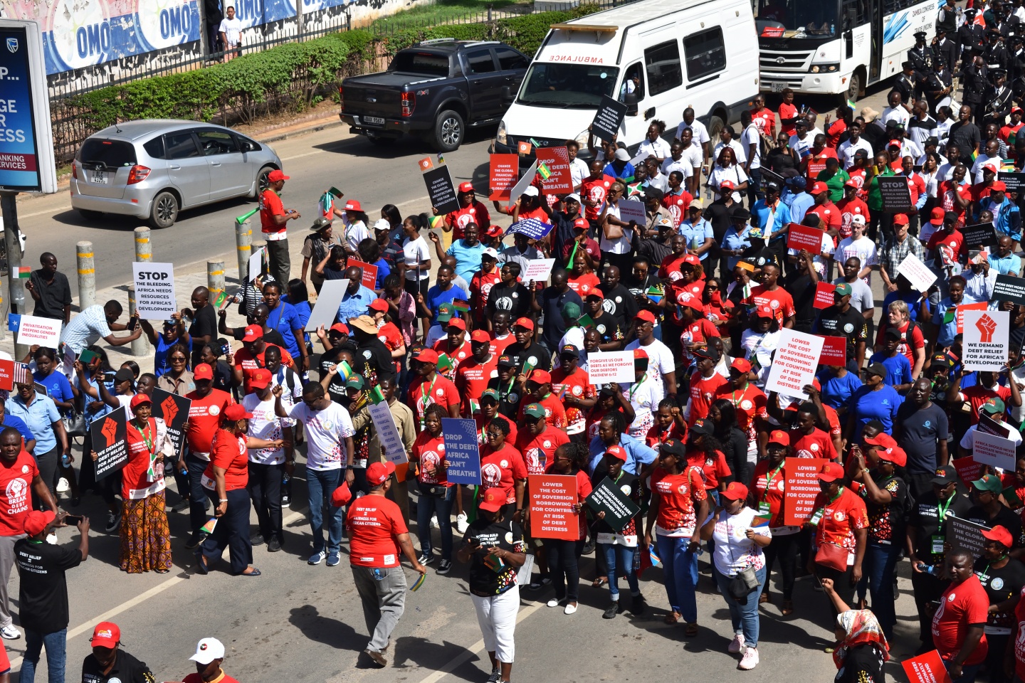 Trade unions march for debt cancellation in Africa | IndustriALL