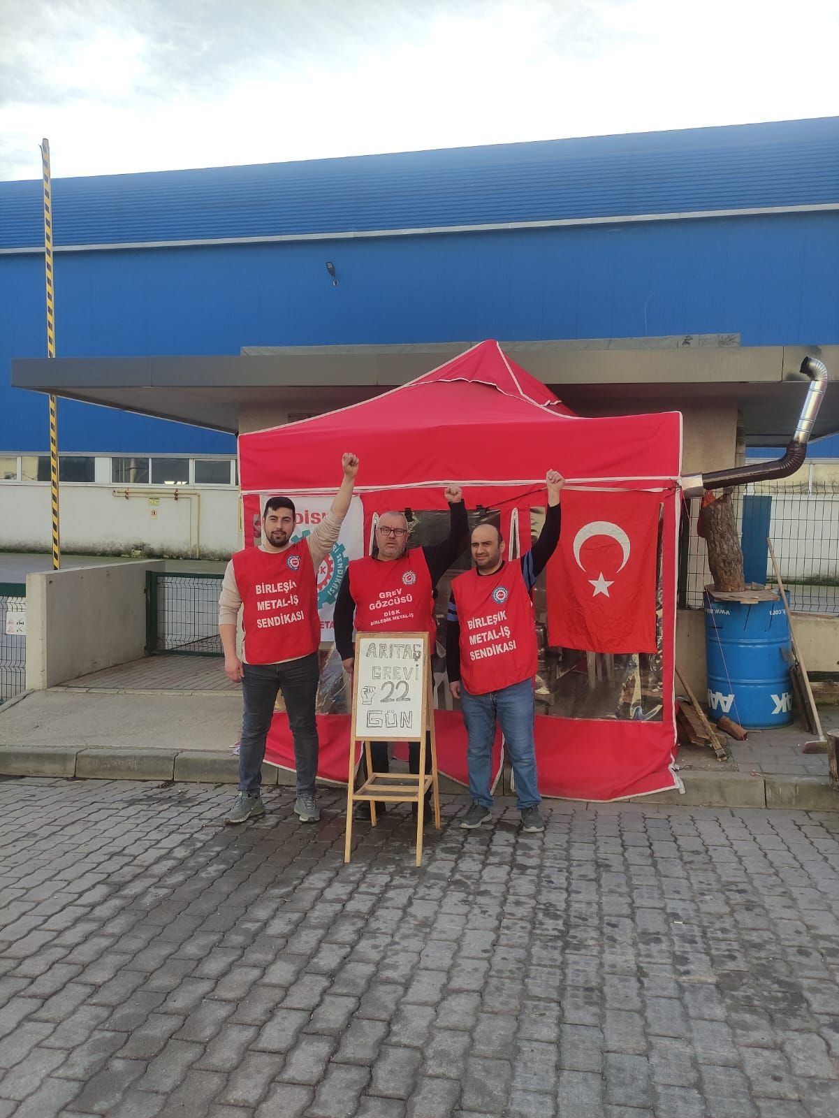 Turkish metal workers continue to resist | IndustriALL