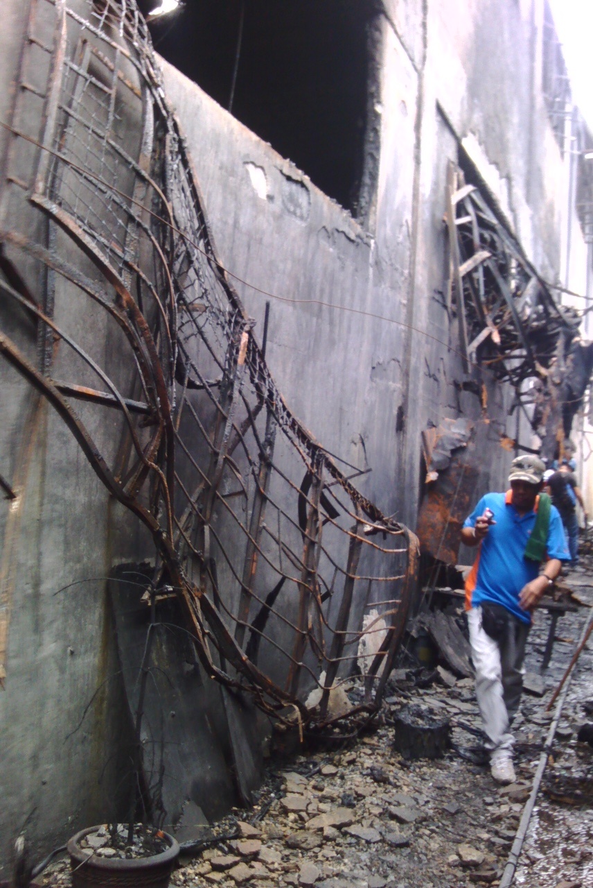 Fire in Philippines footwear factory kills 72 | IndustriALL