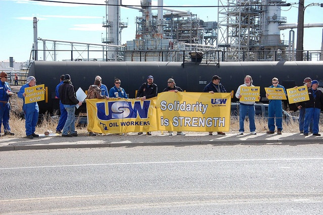 USW oil workers stage nationwide strike | IndustriALL