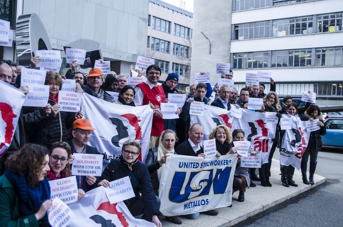 USW oil workers stage nationwide strike | IndustriALL