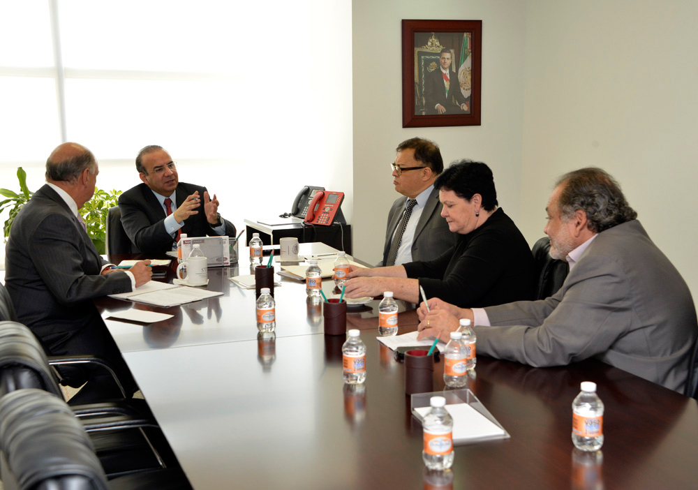 Mexico to ratify ILO Convention 98 on Collective Bargaining ...